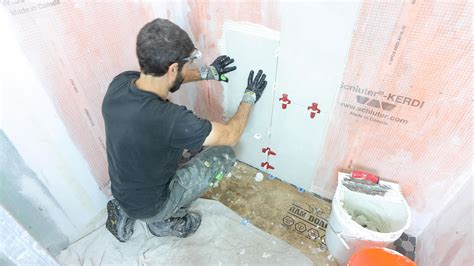 Lesson 4 Setting Offset Column Of Main Wall Tile Home Repair Tutor