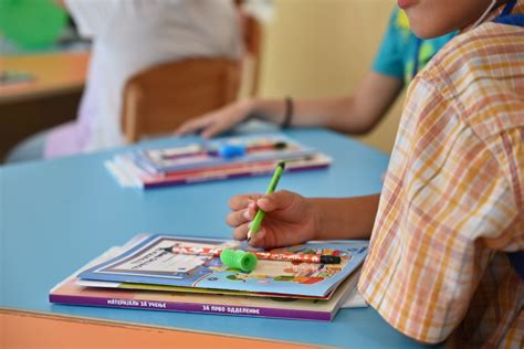 Учениците назад во клупи грипот се шири Скопје1 мк