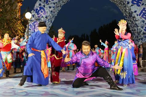 “非”常丰富“遗”见倾心!伊犁非遗瑰宝邀请展演华丽绽放文化之美新疆艺术游客 “非”常丰富“遗”见倾心!伊犁非遗瑰宝邀请展演华丽绽放文化之美新疆艺术游客