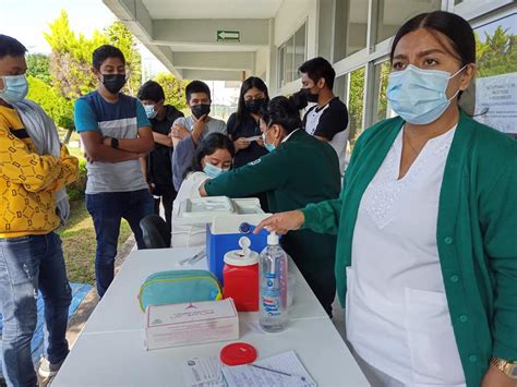 Brigada De Vacunación Del Instituto Mexicano Del Seguro Social