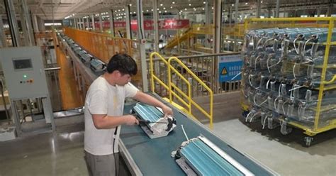 [biz Inside China] 덥다 더워 불볕 더위에 쿨링 제품 불티 中 소비 60 야간에 발생