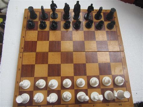 Шахматы доска Рыцари пластик СССР 850 грн Настільні ігри Кропивницький на Olx