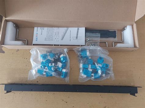 Patch Panel 24 Port CAT6 BTON 70406446 CPP UDDM SL 1U 24