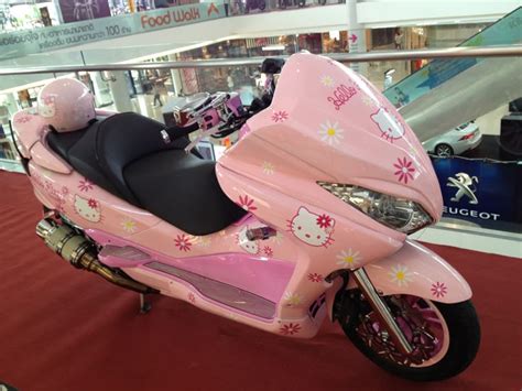 Pink Hello Kitty Motorcycle Display Hello Kitty Honda Hello Kitty