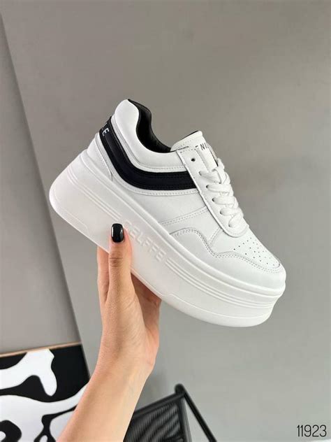 Кеды кроссовки на платформе натуральная кожа — ціна 1650 грн у каталозі Кеди Купити жіночі