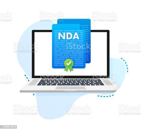 랩톱 화면에서 Csv 버튼을 다운로드합니다 문서 개념 다운로드 Csv 레이블 및 아래쪽 화살표 기호가 있는 파일입니다 벡터