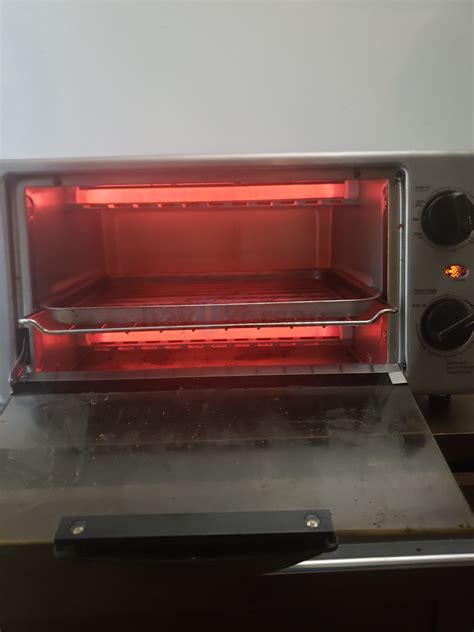 선풍기 빨래걸이 소형 오븐 정리장 테이블 의자 책상 등 등