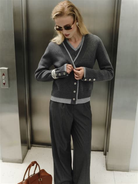 Кардиган с контрастными деталями и металлическими пуговицами Lichi Online Fashion Store