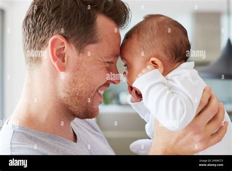 Baby Father Bonding Babe Babies Human Babies Dad Fathers Stock Photo Alamy