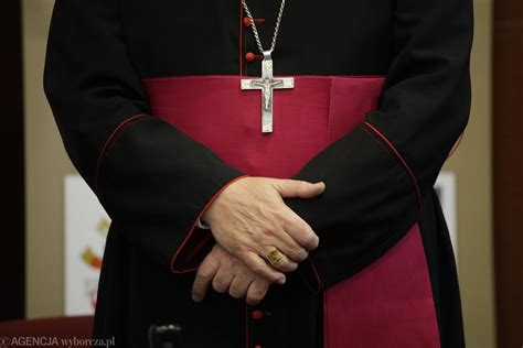 Orgia Na Plebanii W D Browie G Rniczej Ksi Dz Tomasz Z Odnalaz Si