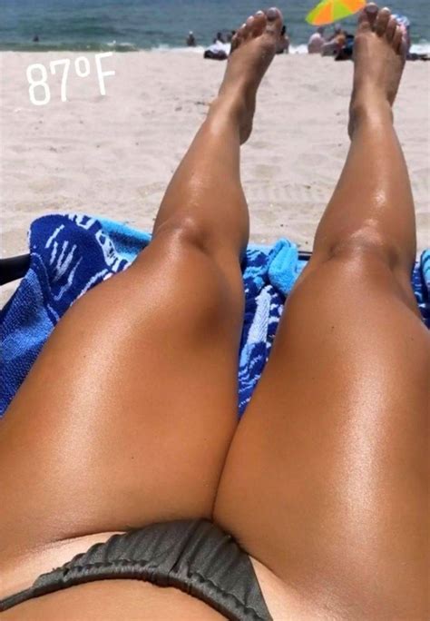 Mandy Rose S Pussy Scrolller Mandy Rose S Pussy Scrolller