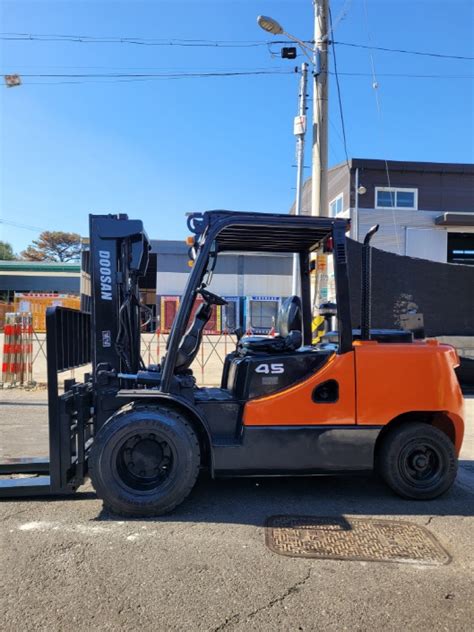 두산d45s 7 자동발 디젤 중고지게차 중고지게차 중고지게차 직거래 매매 지게몬