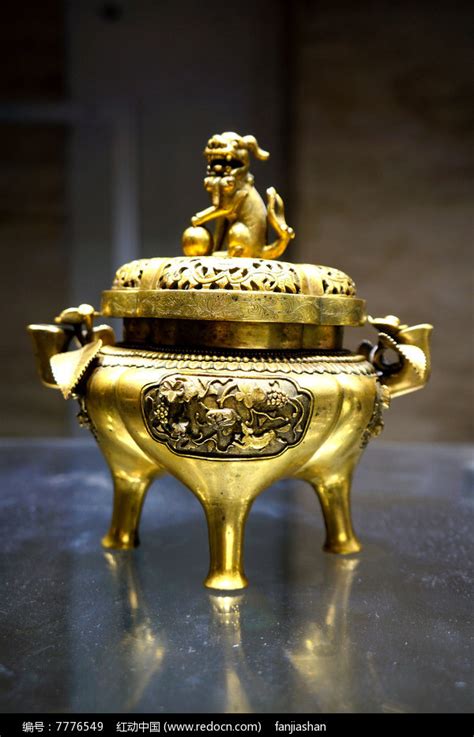 清中期铜鎏金花鸟纹香薰高清图片下载 红动中国