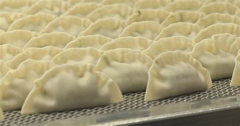 돼지고기 값 올랐다고슬그머니 양 줄인 냉동만두