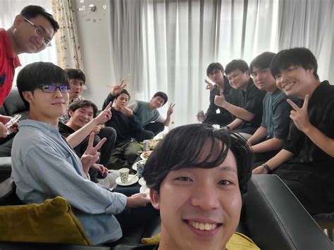 柳原拓海さん、嶋村クリストファ大海さんが第72回高分子学会年次大会5月24日～26日にて、優秀ポスター賞を受賞しました！ The