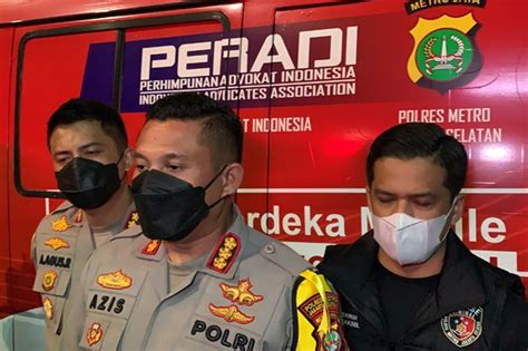 Buntut Aksi Bikini Di Jalan Raya Dinar Candy Ditetapkan Sebagai Tersangka Dugaan Pornografi