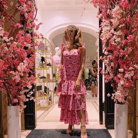 Holly Taylor S Feet I Piedi Di Holly Taylor Page Celebrities Feet