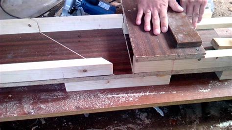 Стусло для циркулярки или торцовка своими руками. - YouTube
