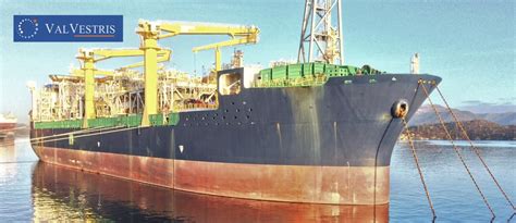 Decision Making In Complex Uncertain Environments