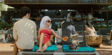 Ester Expósitos Feet