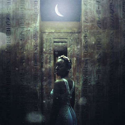 Les Etranges Photos De Stephanie Pearl