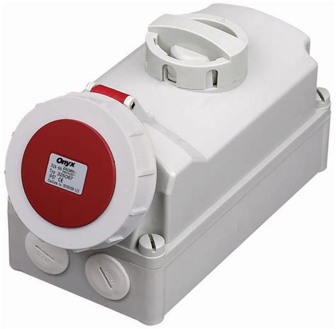 32a Switched Socket With Interlock Surface Mounting Ip67 Ofam Electrical