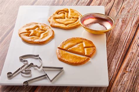 Dalgona 달고나 Dalgona Visitkorea