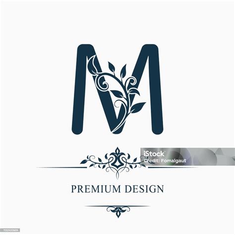 고급 대문자 M 장식 꽃 모노 그램 잎이 있는 나뭇가지 붓글씨 로고 템플릿입니다 그래픽 엠 블 럼 페이지의 디자인에 대 한 좋은 스티커 간판 라벨 카드 벡터 일러스트 고풍