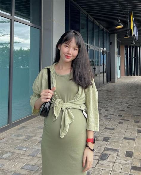 បើអត់ថតមួយជំហរខ្លួន មើលអត់ដឹងថា លីកា មានទម្ងន់ទេ បើឃ្យូតយ៉ាងហ្នឹង Khmerload Cambodia Latest News