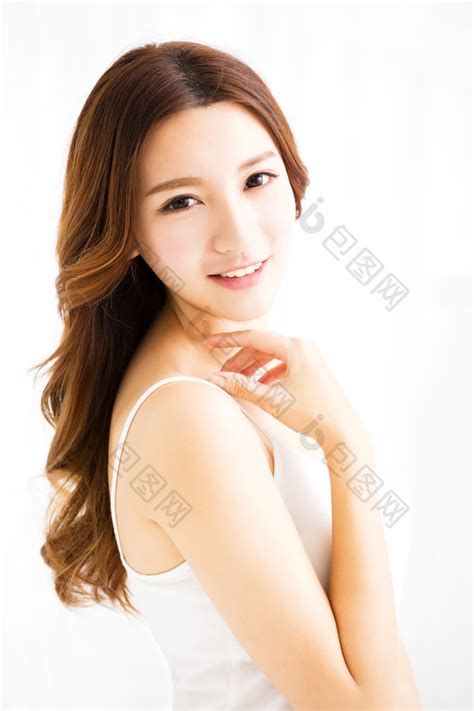 美丽年轻的亚洲女人脸特写 包图企业站