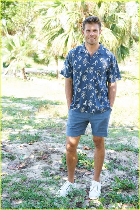 The Bachelors Zach Shallcross Has A No Sex Rule For Fantasy Suites But He May Have Broken It