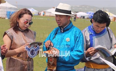 Урлагаас улстөр руу урваж мэдэх нөхөр С Баттулга