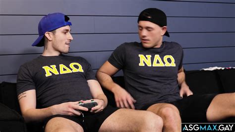 Whos Bigger Frats Kane Fox And Ryder Owens Compare Their Dick Sizes Eporner