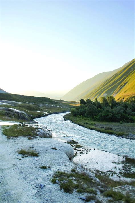 12 წმინდა მოციქულის მონასტერი მიტოვებულ სოფელში კვირის პალიტრა