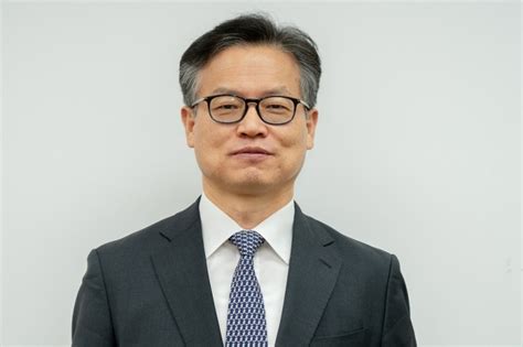 프로필 이용재 국제금융센터 신임 원장 한국금융신문