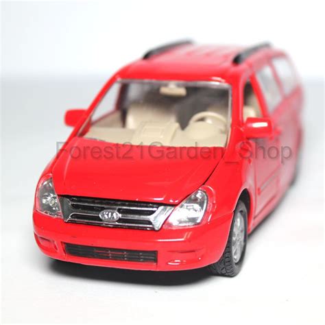 1 36 Kia Sedona Grand Carnival Die Cast Car Open Door Pull Back Wheel