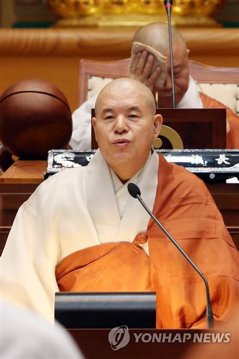 중앙종회 참석한 자승스님 연합뉴스