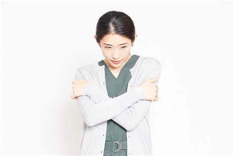 ぽっこりおなかの原因とは？筋トレ・運動や食事面など解消方法を徹底解説！ ｜ カーブス