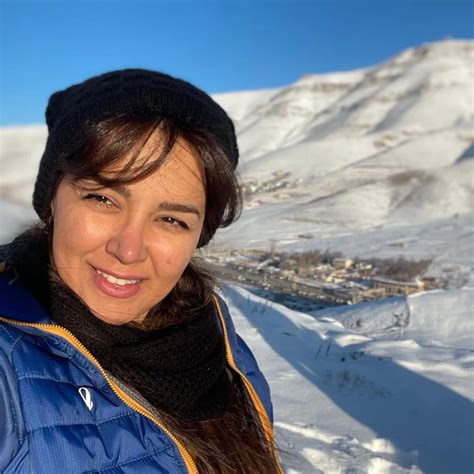 تفریحات لاکچری شیرین نون خ در کنار خانواده واقعی اش