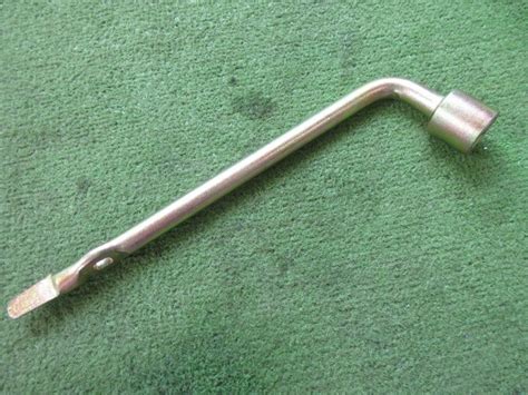 ネイキッド L760S 車載工具 ジャッキ パンタグラフ レンチ ダイハツ H12年 NAKED 車載工具 売買されたオークション情報