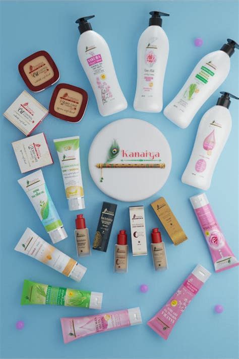 개인 관리 건강과 아름다움 깨끗한 아름다움 럭셔리 로션 로션 병 매일의 스킨케어 모이스처라이저 미니멀리스트 미용 요법 미용 제품 미용 필수품 바디 로션