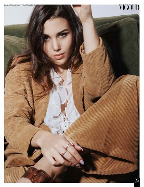 Modelle Milano Julia M Modo Models Agency