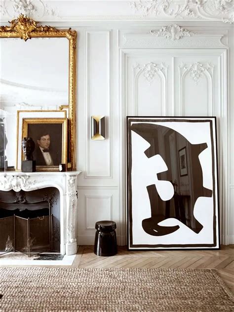 Cutting Edge Classicism In Parisian Flat