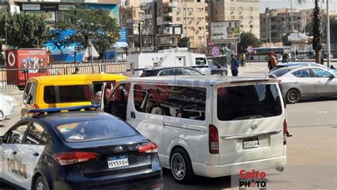 وصول جثمان والد مي فاروق إلى مسجد الحصري بـ 6 أكتوبر صور