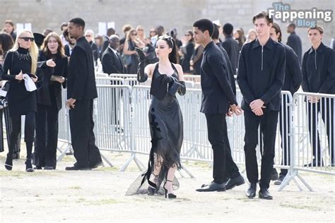 Dove Cameron Braless Photos The Fappening Stars