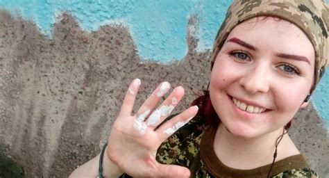 «Пташка жива зявилося відео з полоненою з «Азовсталі