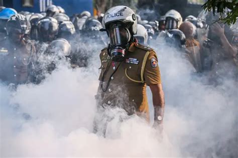 ත්‍රස්තවාදය වැළක්වීමේ පනතෙන් මර්දනය වන ශ්‍රී ලාංකිකයන් Bbc News සිංහල