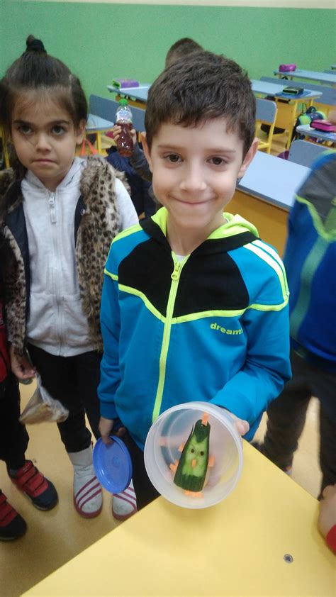 Урок по здравословно хранене в Іа клас Средно училище Георги Измирлиев