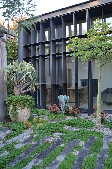 Otherworldly Oasis Green Magazine