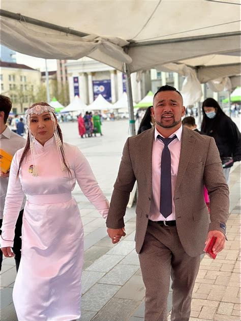 Фитнессийн багш Б Саруулбатын гэргий АЛДАРТ ЭХ ийн одонгоо өнөөдөр авчээ Tac Mn